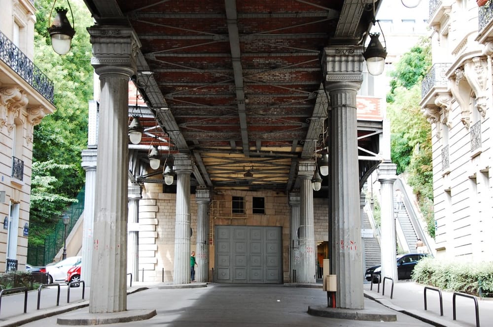 INCEPTION: Where They Filmed in Paris