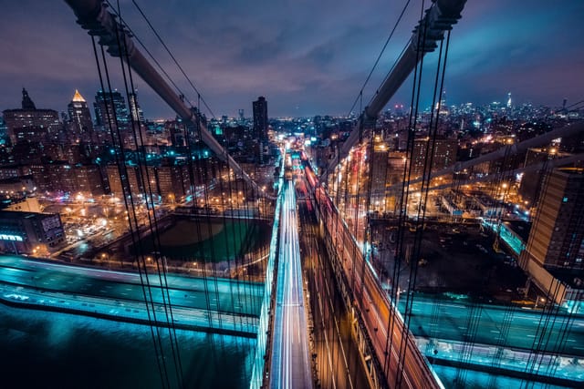 Urban Exploration Atop NYC's Manhattan Bridge - Untapped New York