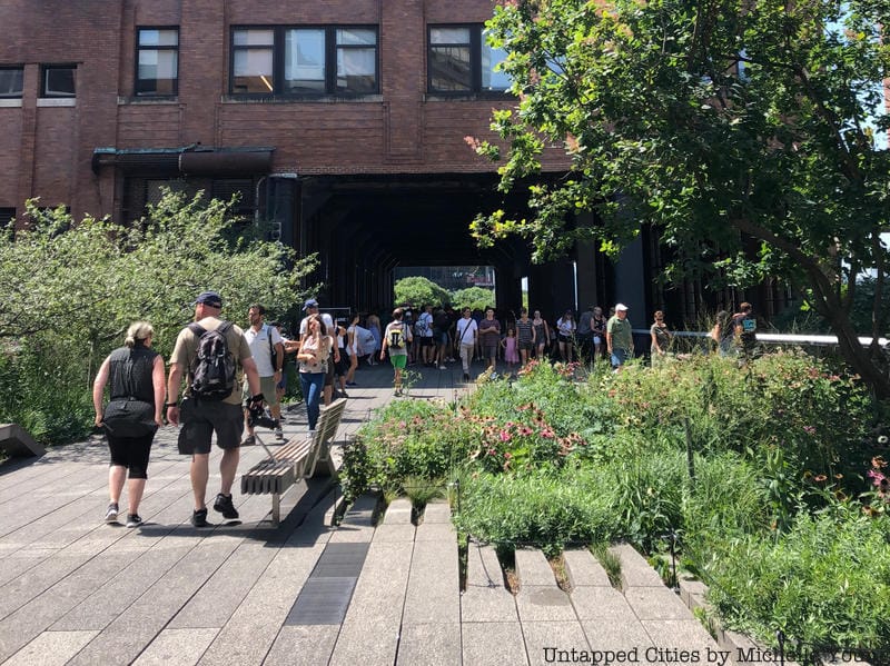 10 Plans for Elevated "High Line" Parks Around the World: Petite ...