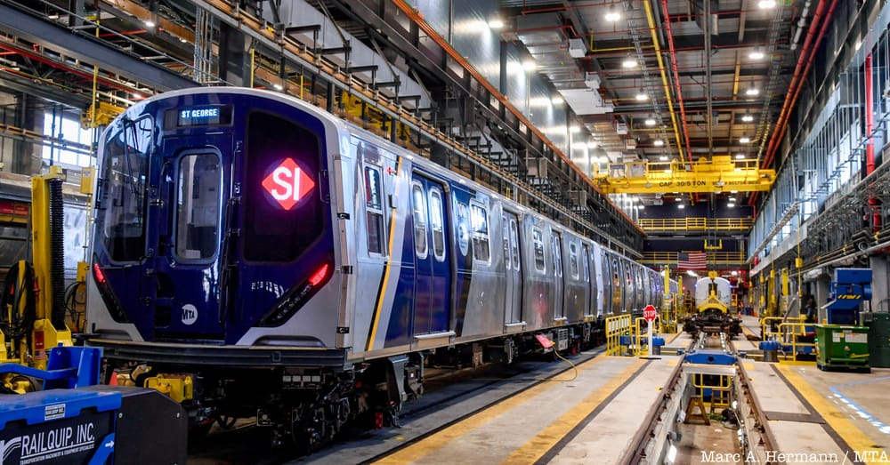 New Staten Island Railway Cars Arrive for the First Time in 50 Years ...