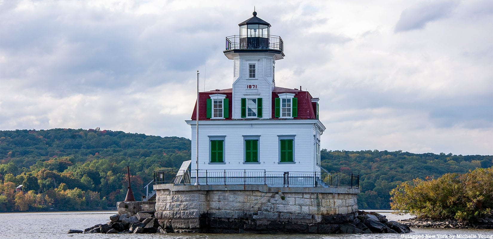 The Adorable Esopus Meadow Lighthouse, A Hudson River Gem - Untapped ...